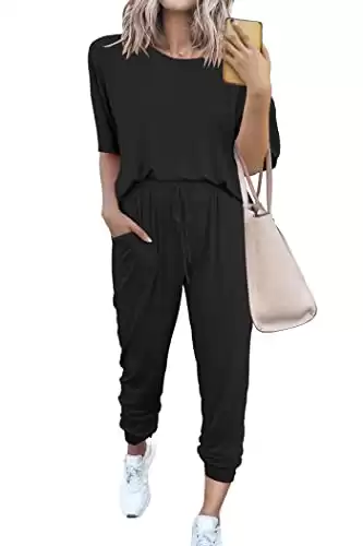 What To Wear To A Trampoline Park (The Ultimate Guide)